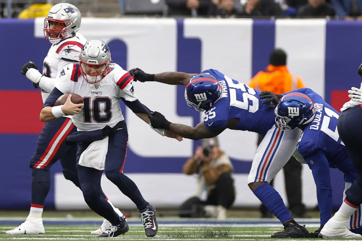 New England Patriots Lose to New York Giants 10-7 in Mac Jones' Final Game - Paris sportifs au ...