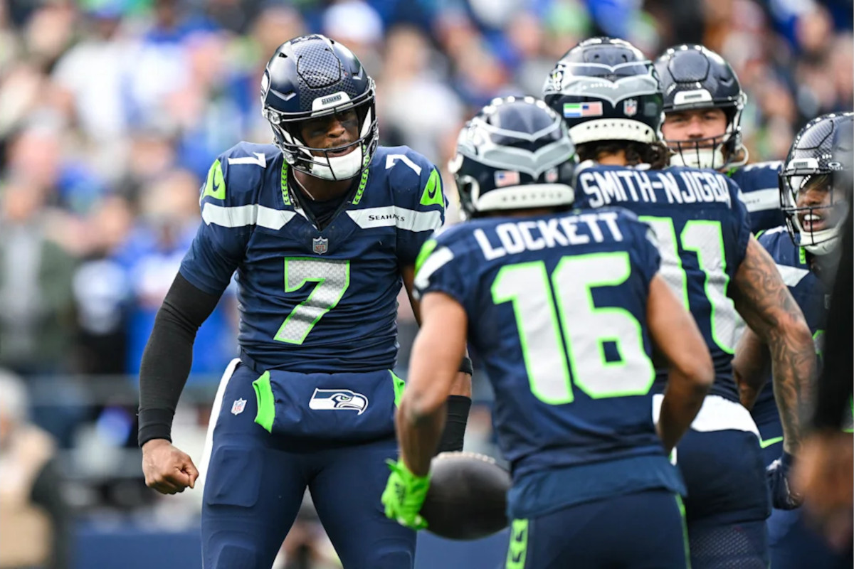 [History] The Visual Identity of the Seattle Seahawks - Paris sportifs ...